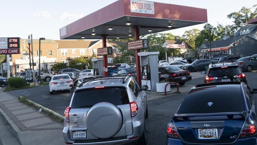 Panic buying prolongs fuel shortages in southeastern U.S._英语频道_央视网(cctv.com)