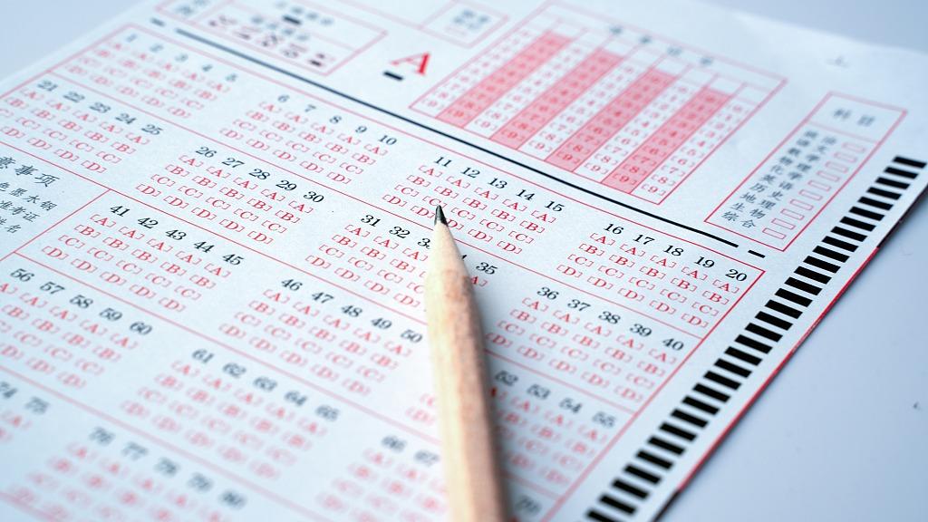 Record 12 mln sit for China's annual college entrance exam_英语频道_央视网 ...