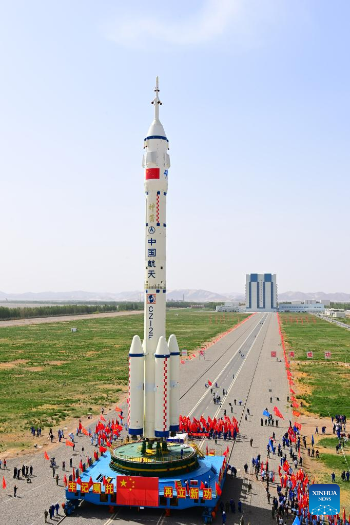 China prepares to launch Shenzhou-16 crewed spaceship_英语频道_央视网(cctv.com)