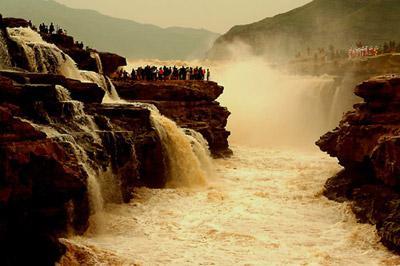 Hukou Waterfall: Yellow River on a bright pearl CCTV-International
